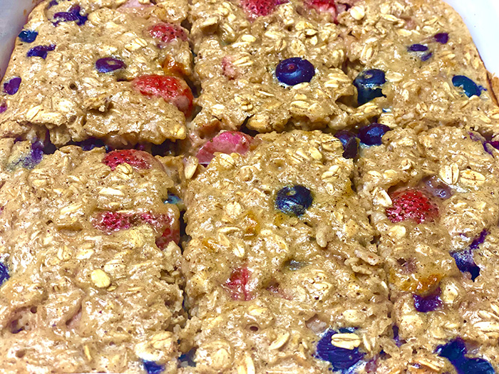 High Protein Double Berry Baked Oatmeal - Burn The Fat Blog